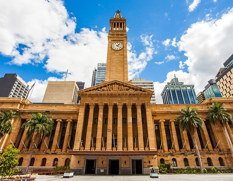 【玩樂東澳】庫倫賓抱抱無尾熊、鷹高小鎮、藍光螢火蟲、神仙灣、黃金海岸大嘴鳥餵食秀七日-品冠旅遊